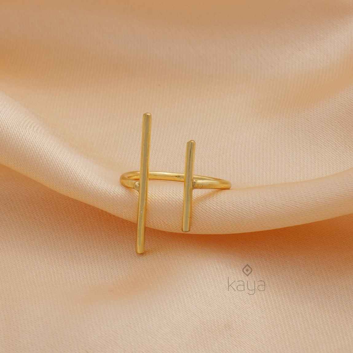 Reena - Adjustable Ring – Zilmor